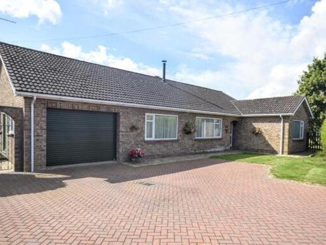 4 Bedroom Detached Bungalow For Sale In Louth