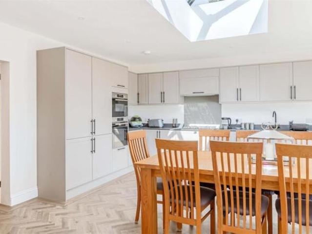 4 bedroom detached bungalow for sale in Littlehampton Road, Ferring, Worthing, BN12