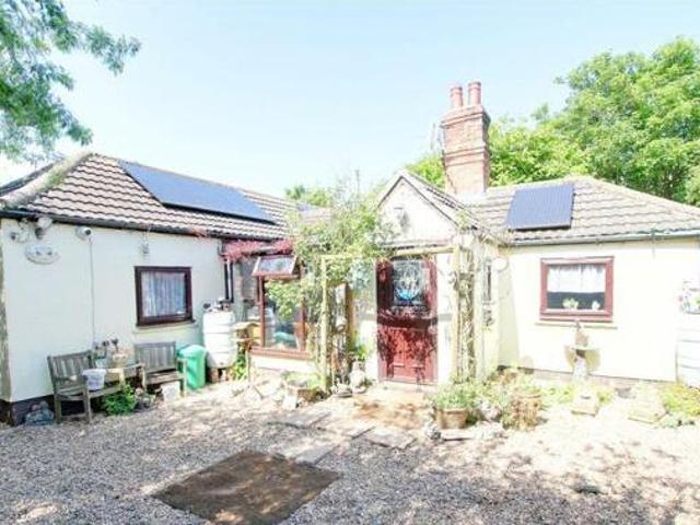 4 Bedroom Detached Bungalow For Sale In Saltfleet