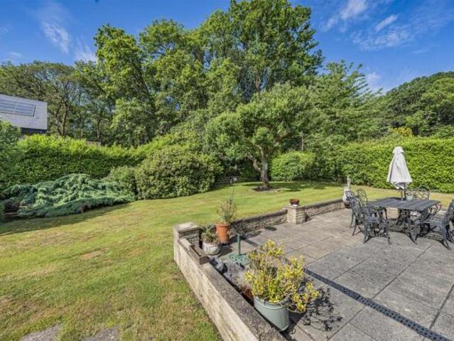 4 bedroom detached bungalow for sale in Park Street Lane, Park Street, St. Albans, AL2