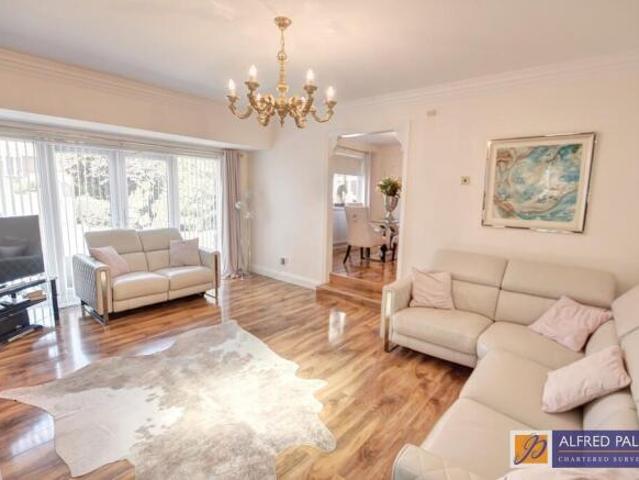 4 bedroom detached bungalow for sale in Woodville Crescent, High Barnes, SR4