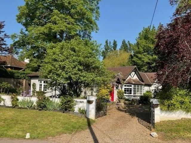 4 Bedroom Detached Bungalow For Sale In Waltham Saint Lawrence