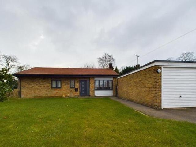4 Bedroom Detached Bungalow For Sale In Whitchurch On Thames, Whitchurch On Thames