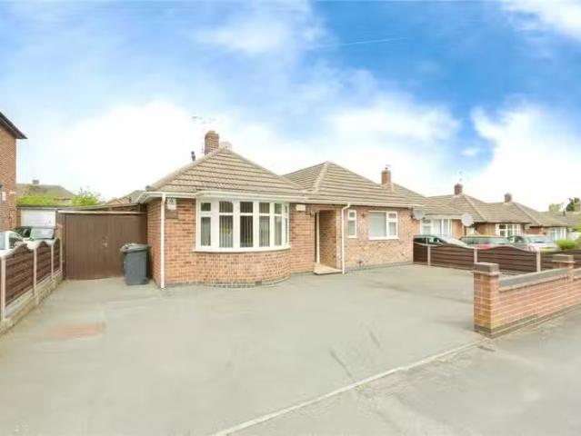 4 bedroom Detached Bungalow for sale, Park Road, Loughborough.