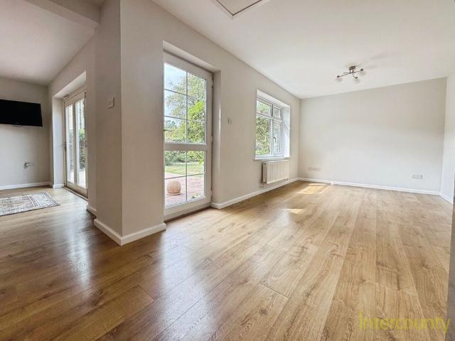 4 Bedroom Detached Bungalow To Rent