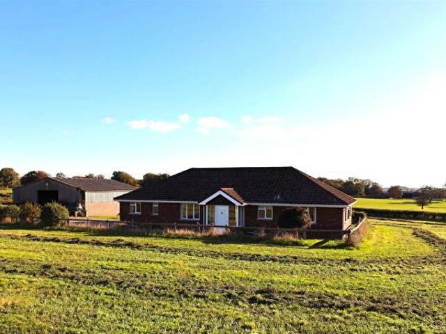 4 Bedroom Detached Bungalow To Rent In Twmpath Newydd, Colwinston, Cowbridge, Vale Of Glamorgan, CF71