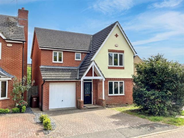4 bedroom Detached for rent
