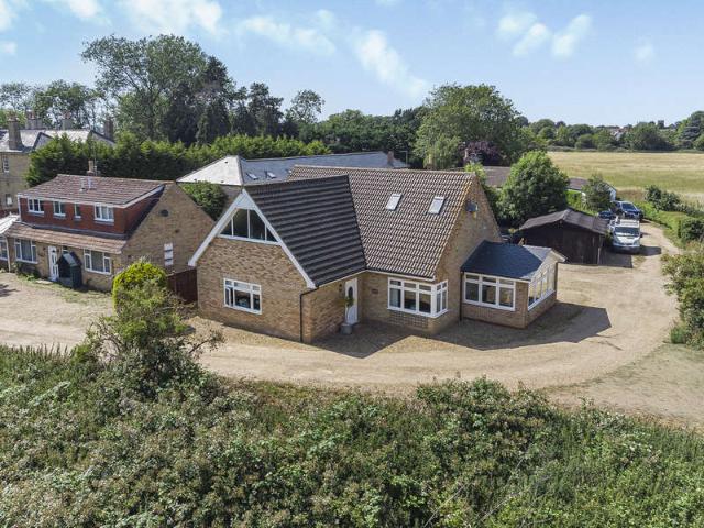 4 Bedroom Detached House