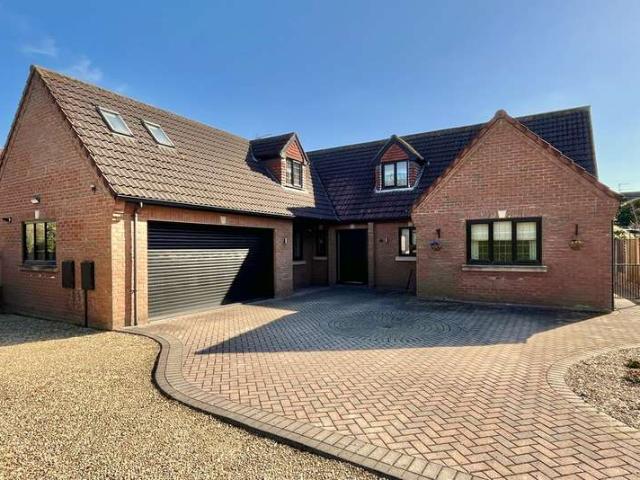 4 Bedroom Detached House