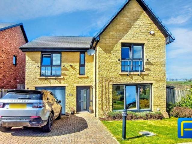 4 Bedroom Detached House
