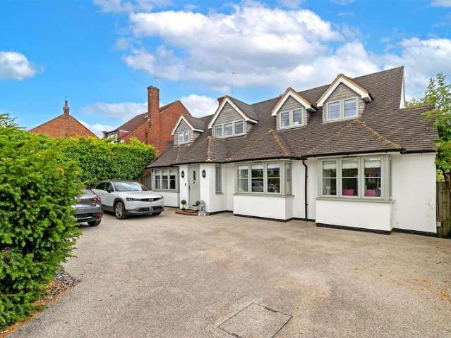 4 Bedroom Detached House