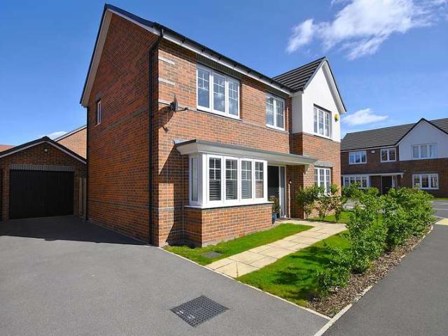 4 Bedroom Detached House
