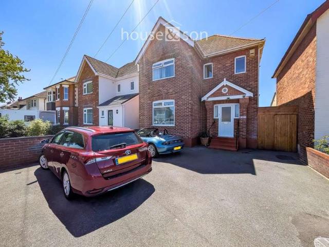 4 Bedroom Detached House