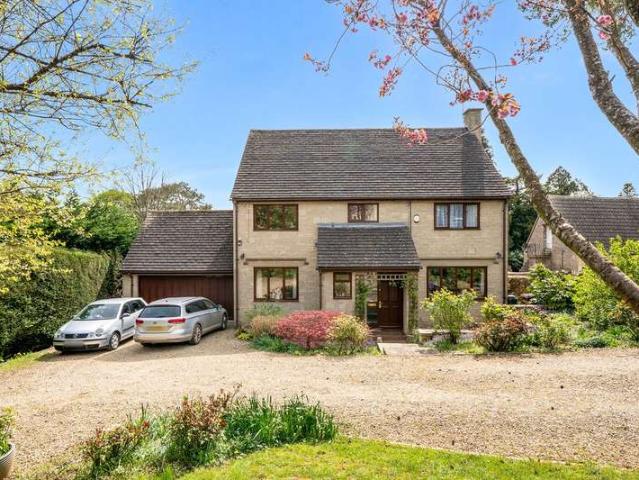 4 Bedroom Detached House