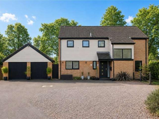 4 Bedroom Detached House