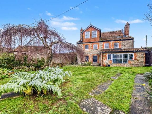 4 Bedroom Detached House