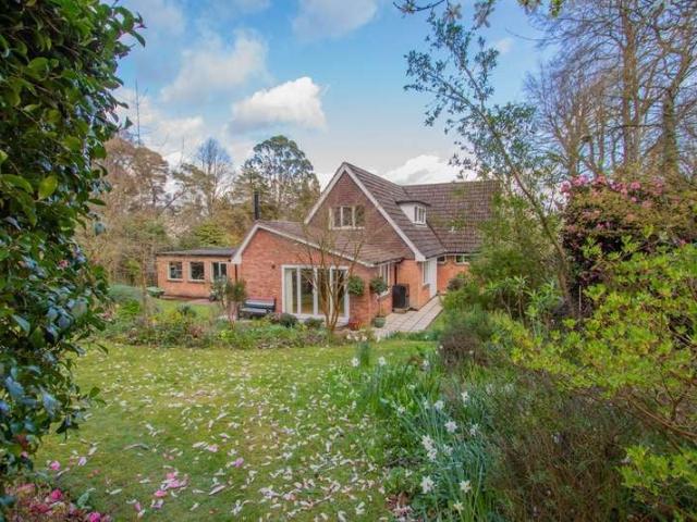 4 Bedroom Detached House