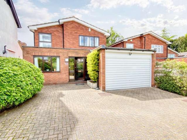 4 Bedroom Detached House