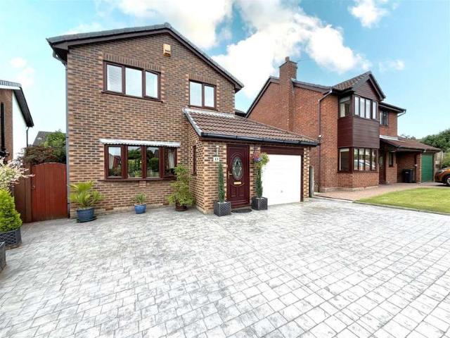 4 Bedroom Detached House