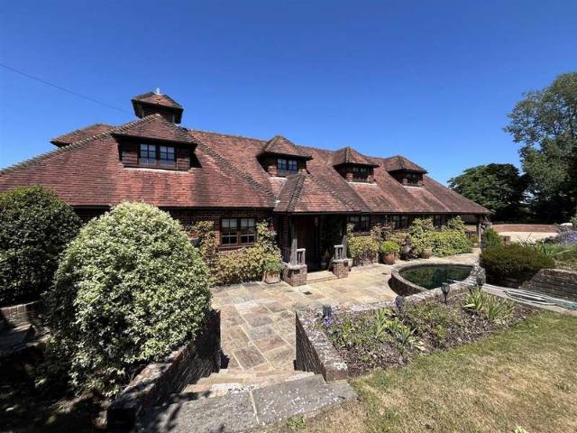 4 Bedroom Detached House
