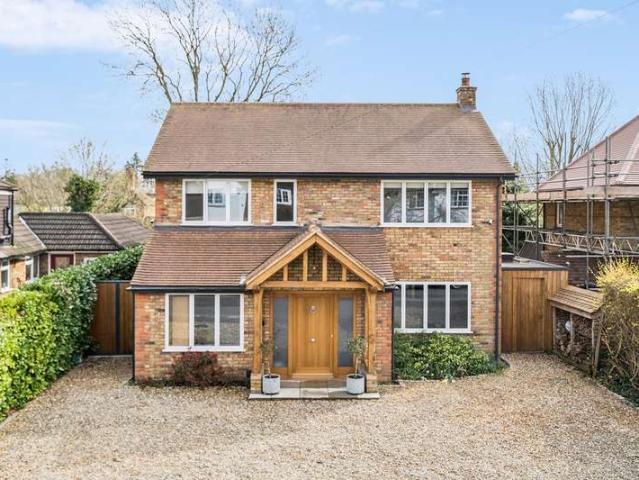 4 Bedroom Detached House