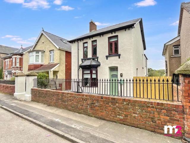 4 Bedroom Detached House