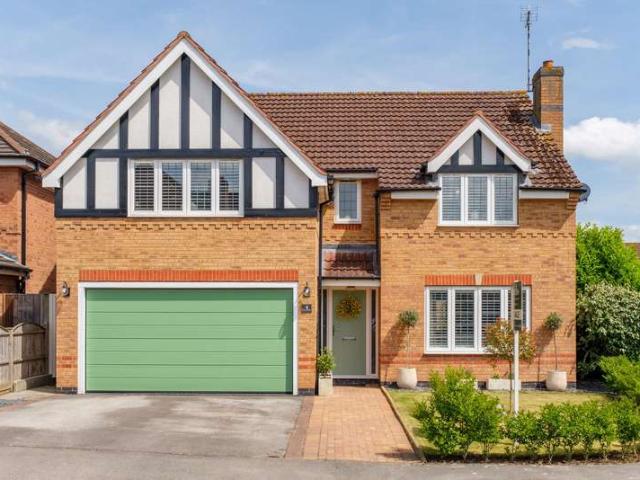 4 Bedroom Detached House