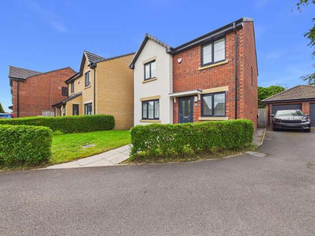 4 Bedroom Detached House