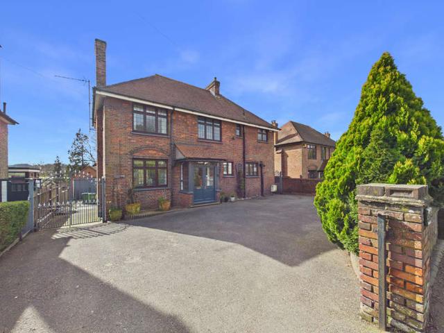 4 Bedroom Detached House