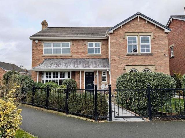 4 Bedroom Detached House