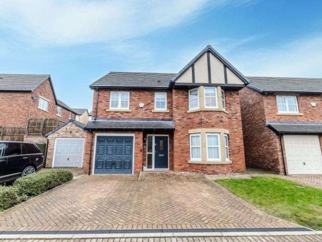 4 Bedroom Detached House