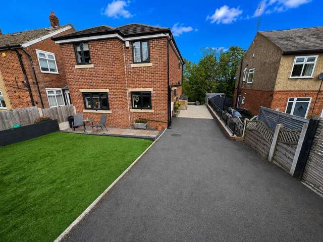 4 Bedroom Detached House