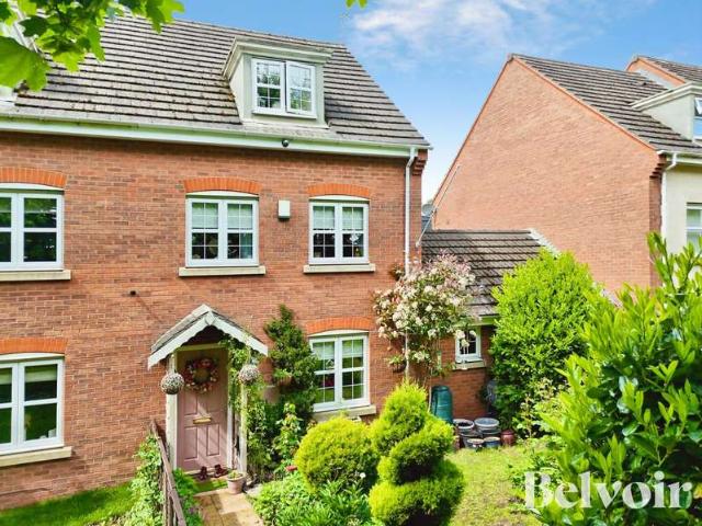 4 Bedroom Detached House