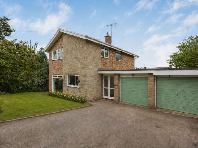 4 Bedroom Detached House