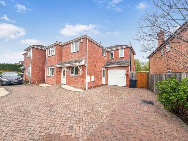 4 Bedroom Detached House