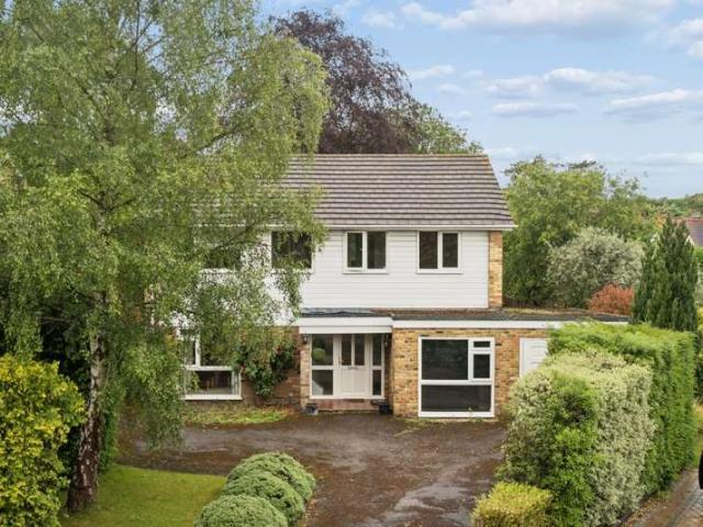 4 Bedroom Detached House