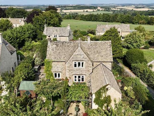4 Bedroom Detached House