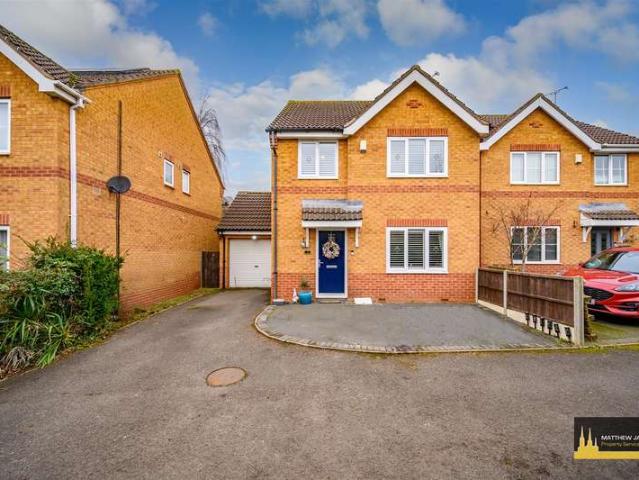 4 Bedroom Detached House