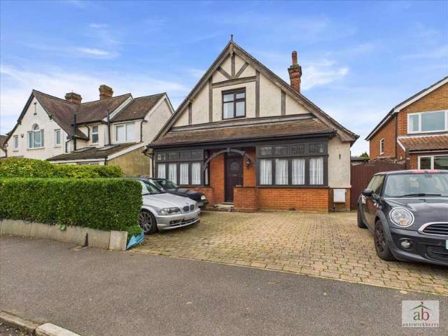 4 Bedroom Detached House