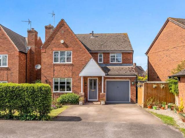 4 Bedroom Detached House