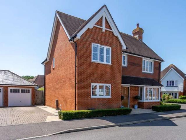 4 Bedroom Detached House