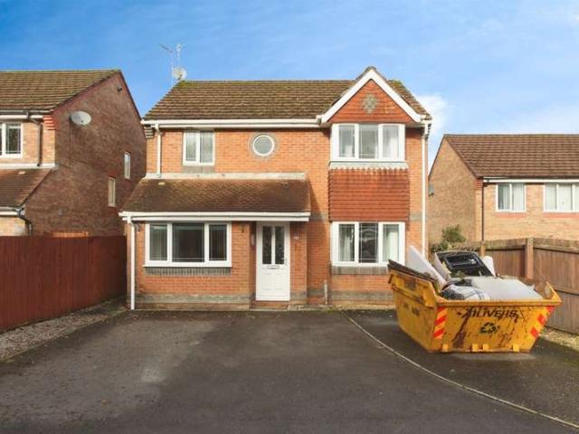 4 Bedroom Detached House