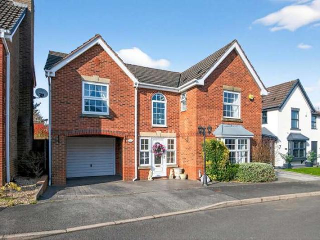4 Bedroom Detached House