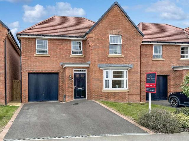 4 Bedroom Detached House