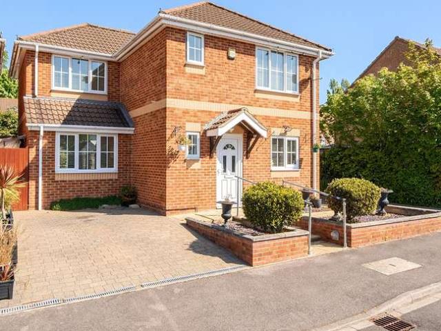 4 Bedroom Detached House