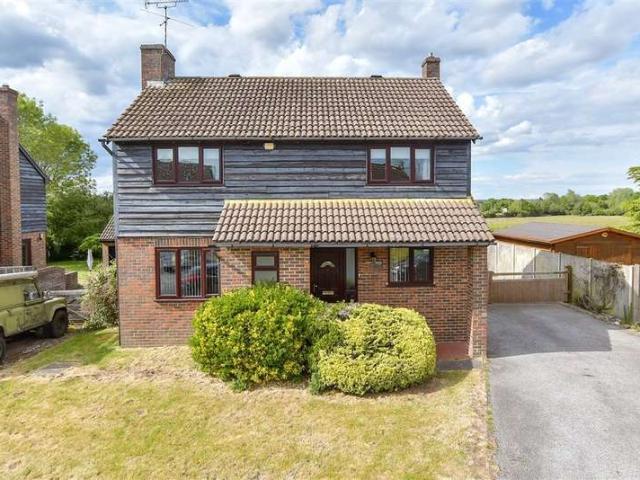 4 Bedroom Detached House