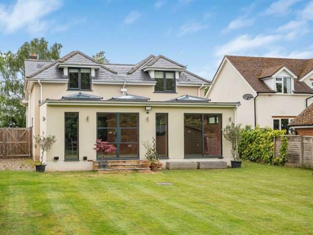 4 Bedroom Detached House