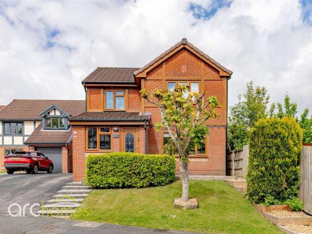 4 Bedroom Detached House