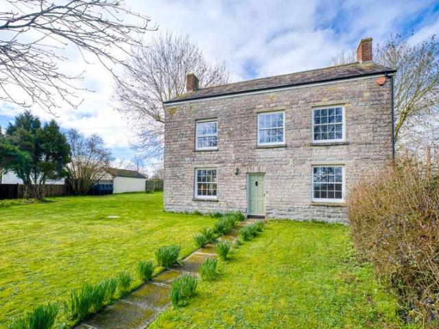 4 Bedroom Detached House
