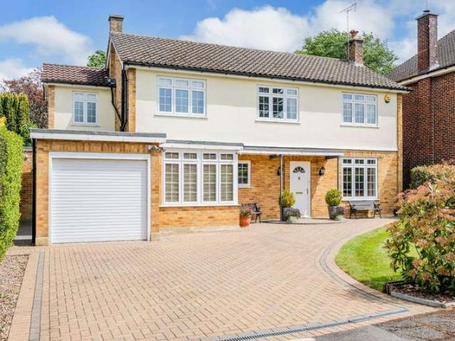 4 Bedroom Detached House